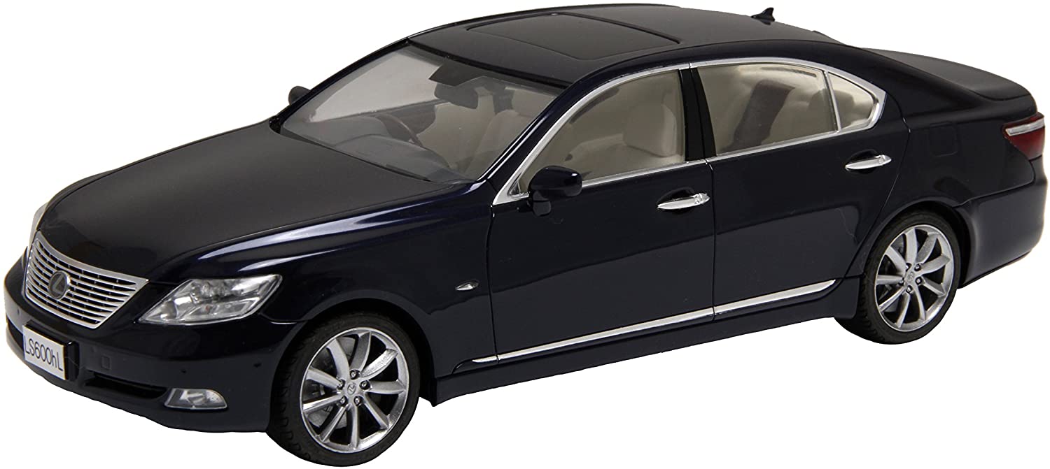 Fujimi model 1/24 inch up series No.7 Toyota Lexus LS600hL 2010 model ...