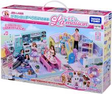 Takara Tomy Licca-chan La Maison with swing and slide Dress-up play ...